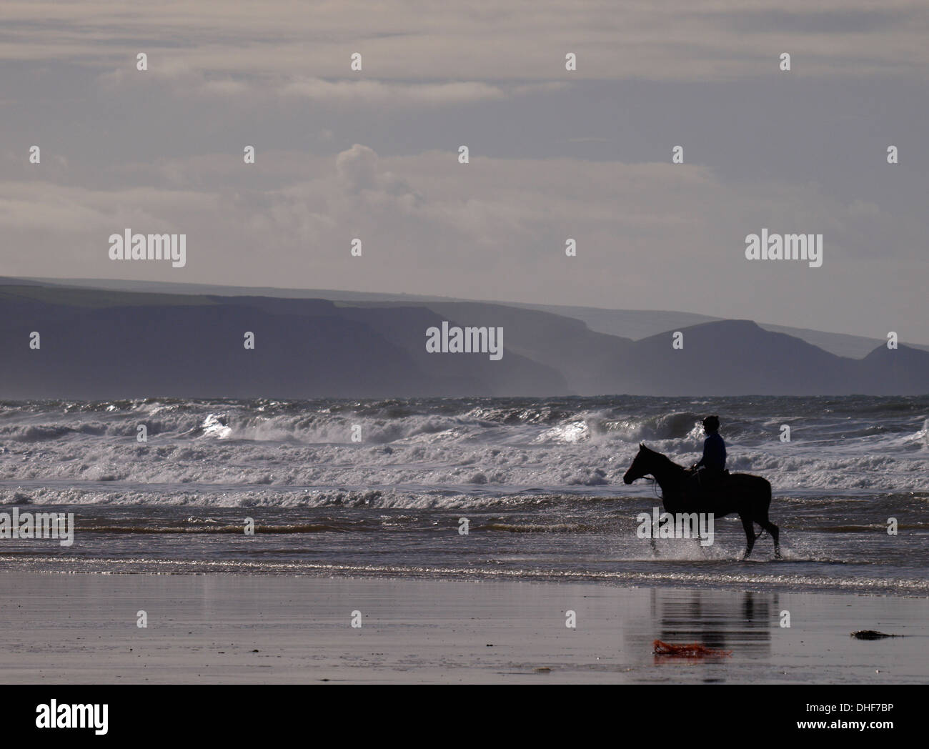 Reiterin strand -Fotos und -Bildmaterial in hoher Auflösung – Alamy