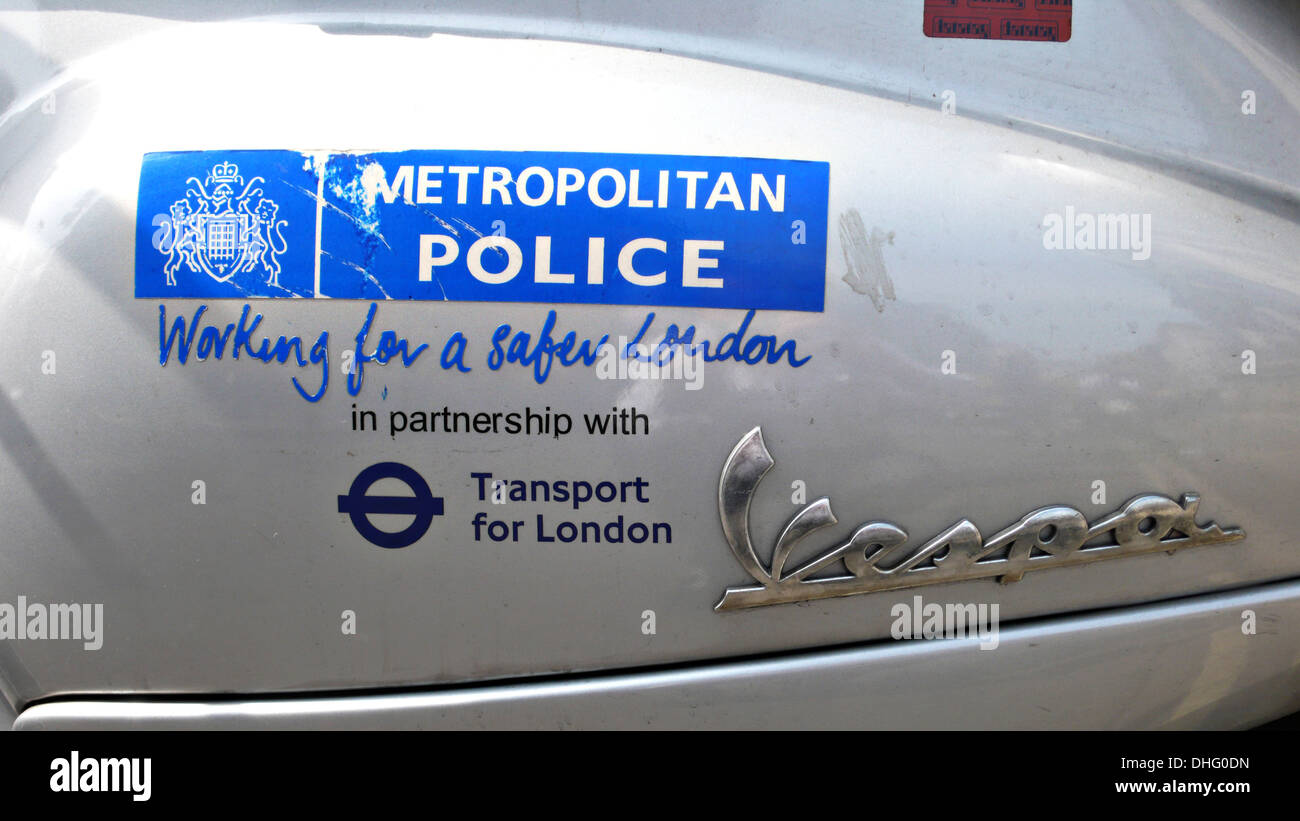 Police scooter -Fotos und -Bildmaterial in hoher Auflösung – Alamy