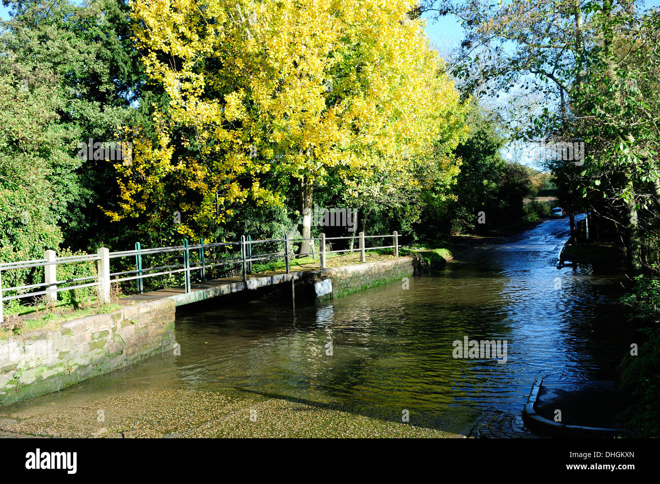 Rufford brücke -Fotos und -Bildmaterial in hoher Auflösung – Alamy