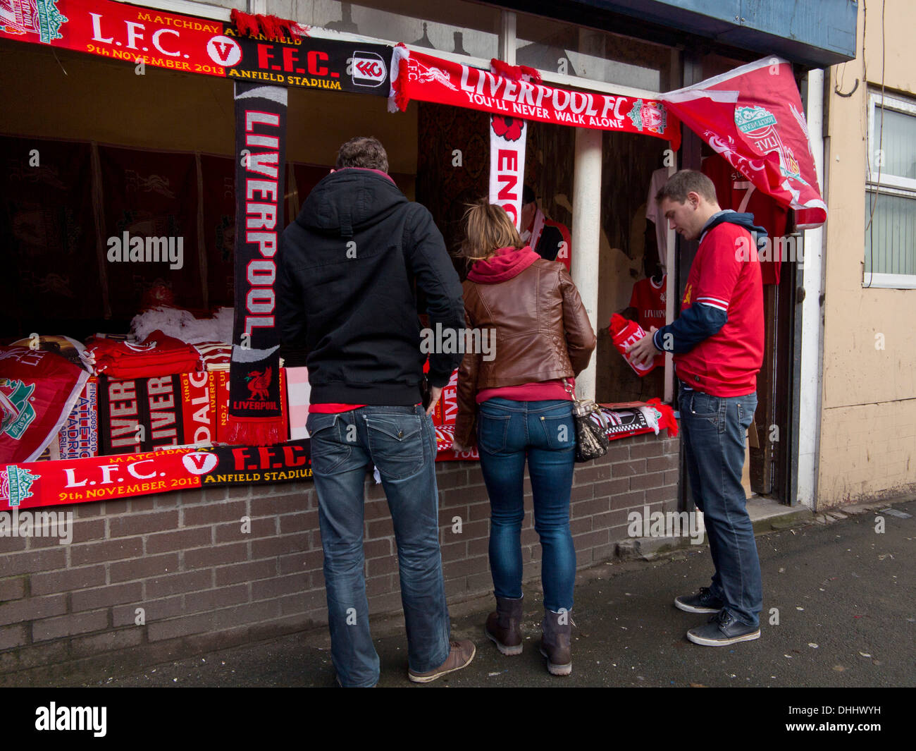 Stadion anfield -Fotos und -Bildmaterial in hoher Auflösung – Alamy