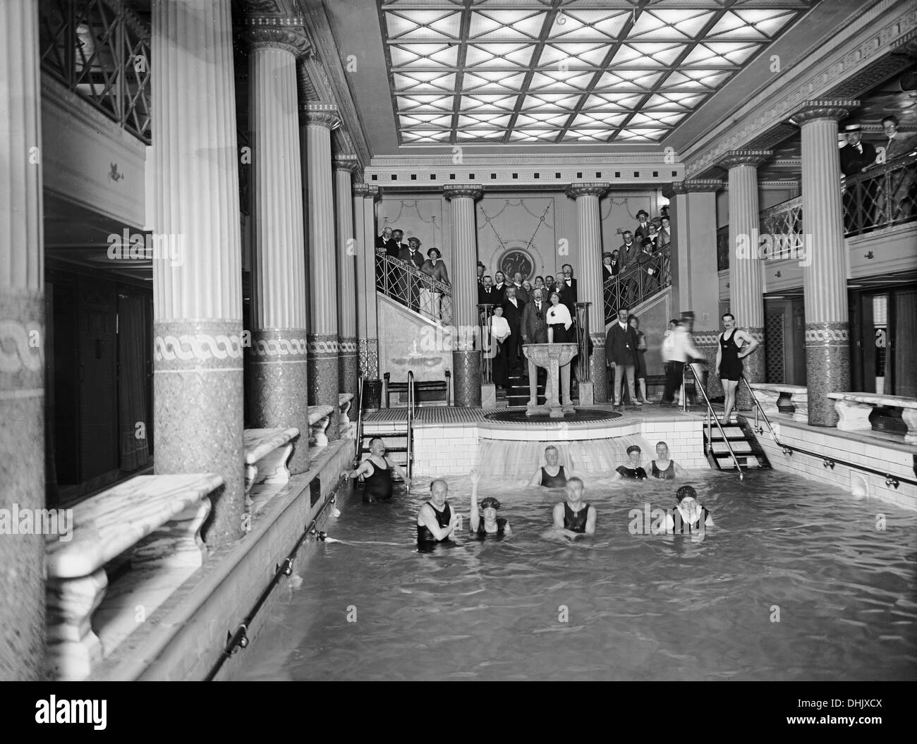 Imperator hapag -Fotos und -Bildmaterial in hoher Auflösung – Alamy