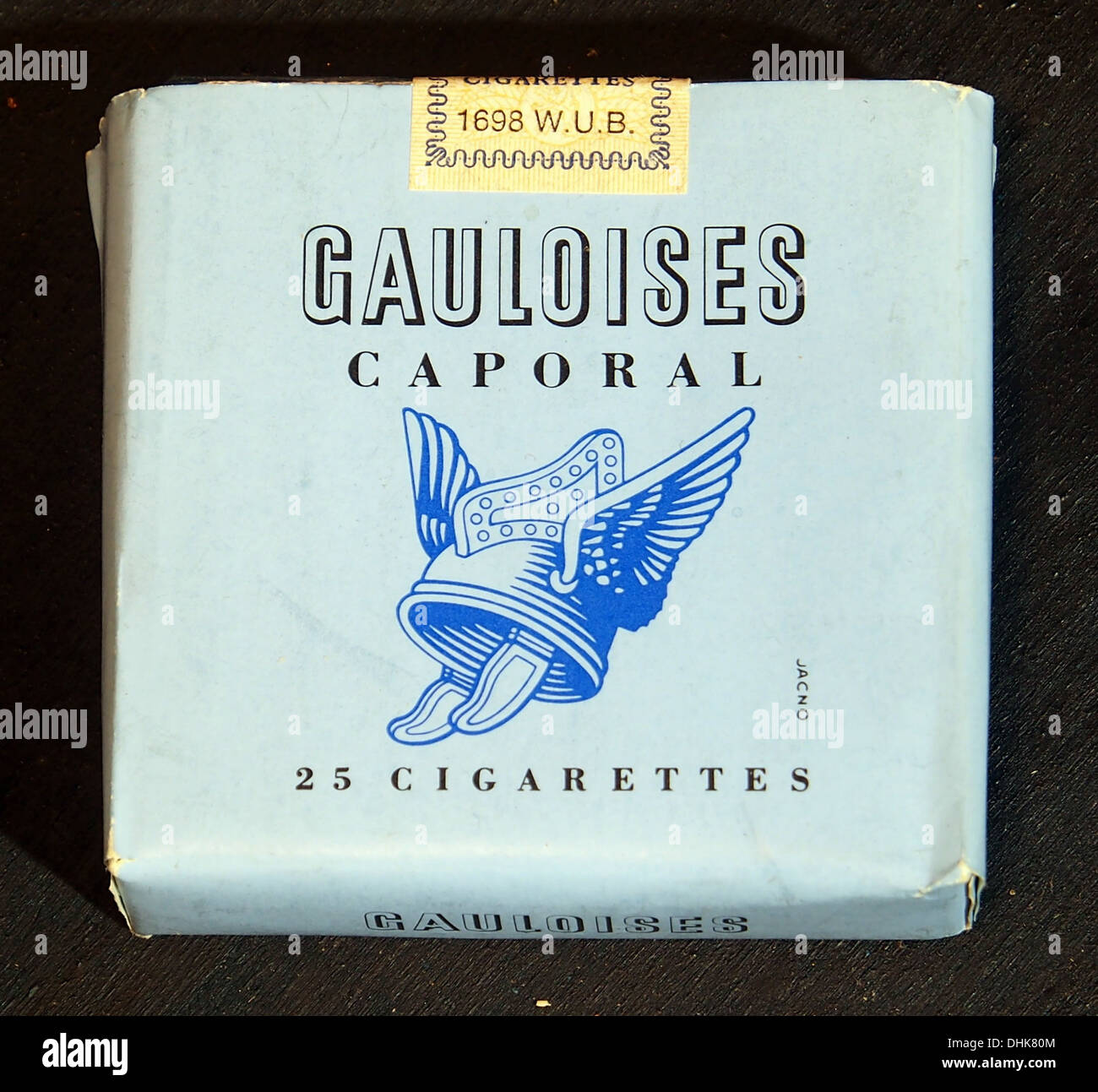 Gauloises zigaretten -Fotos und -Bildmaterial in hoher Auflösung – Alamy