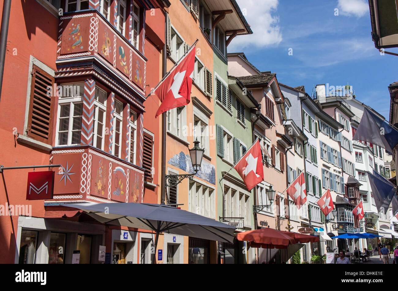 Alte Stadt Zentrum, Augustinergasse, Schweizer Flaggs, Zürich, Schweiz ...