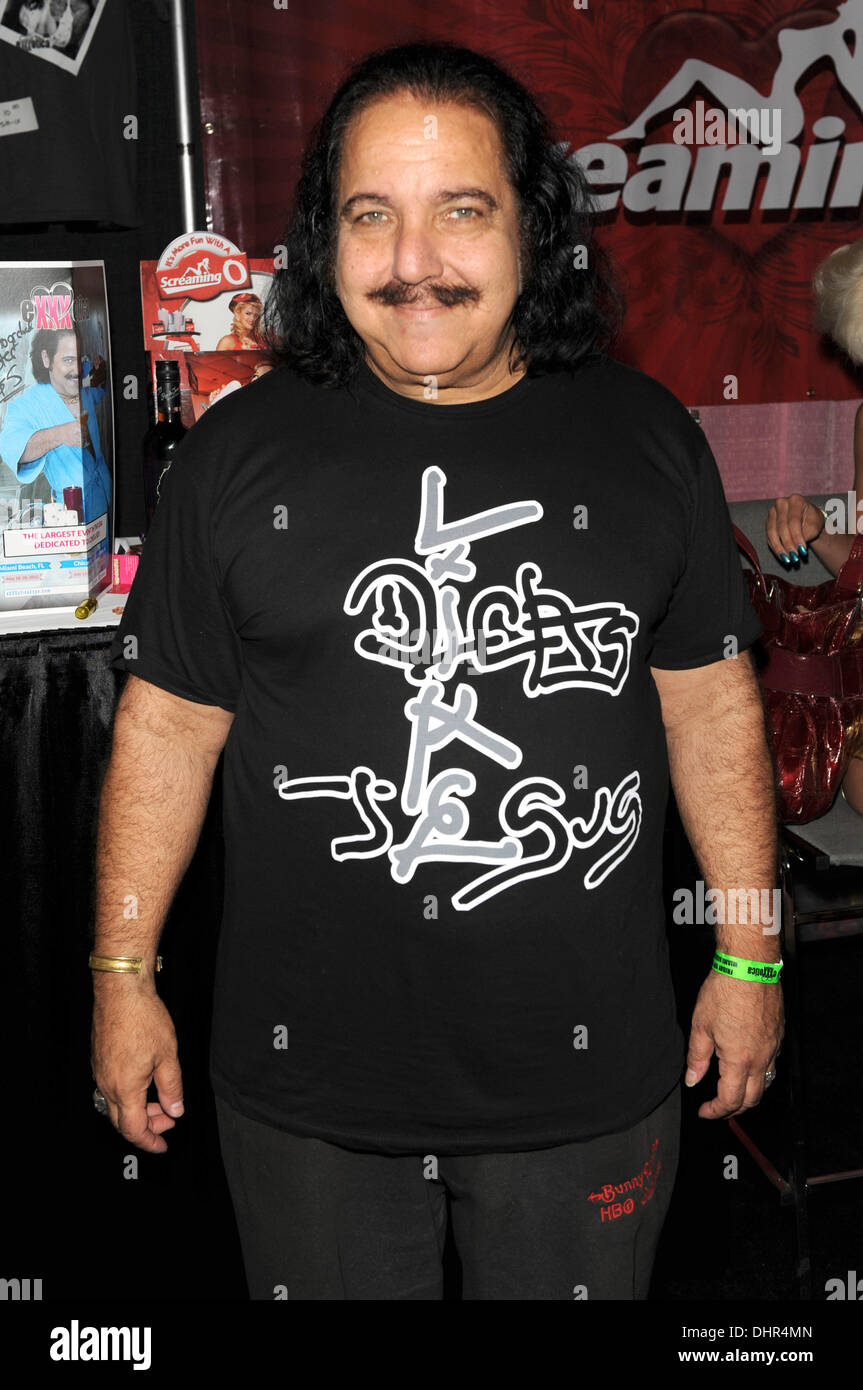 Ron jeremy exxxotica -Fotos und -Bildmaterial in hoher Auflösung – Alamy