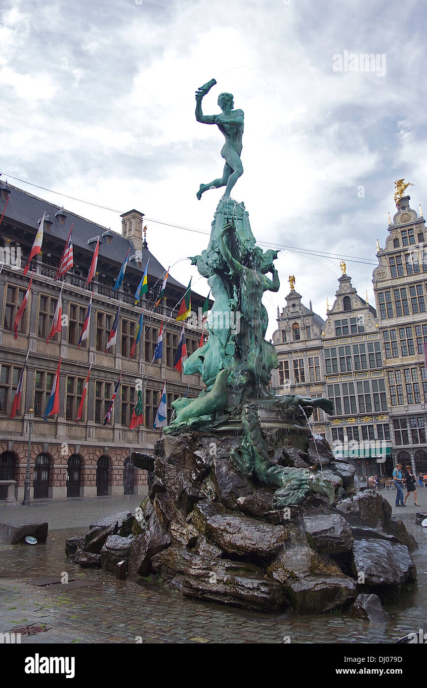 Statua di brabo -Fotos und -Bildmaterial in hoher Auflösung – Alamy
