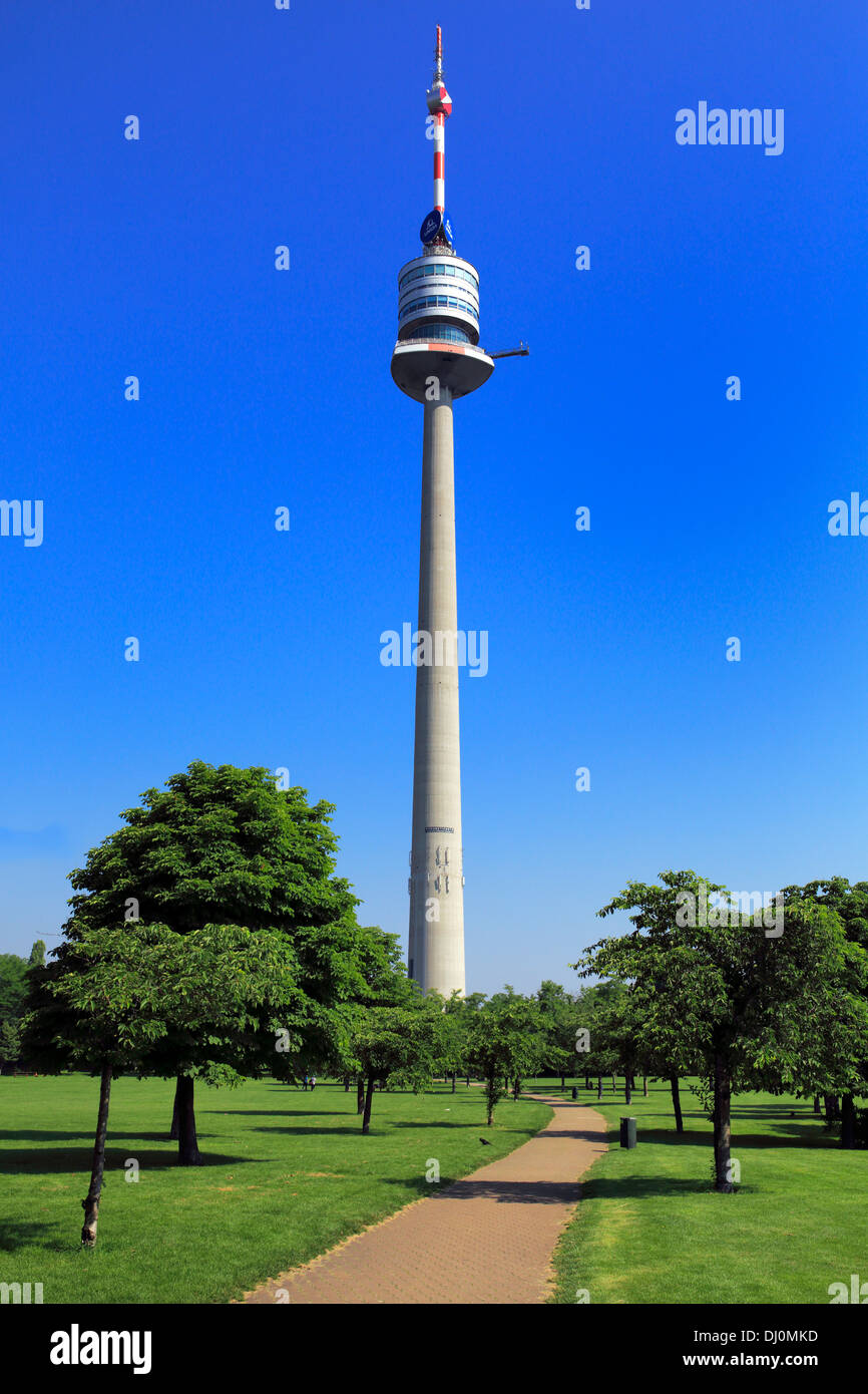Donauturm wien -Fotos und -Bildmaterial in hoher Auflösung – Alamy
