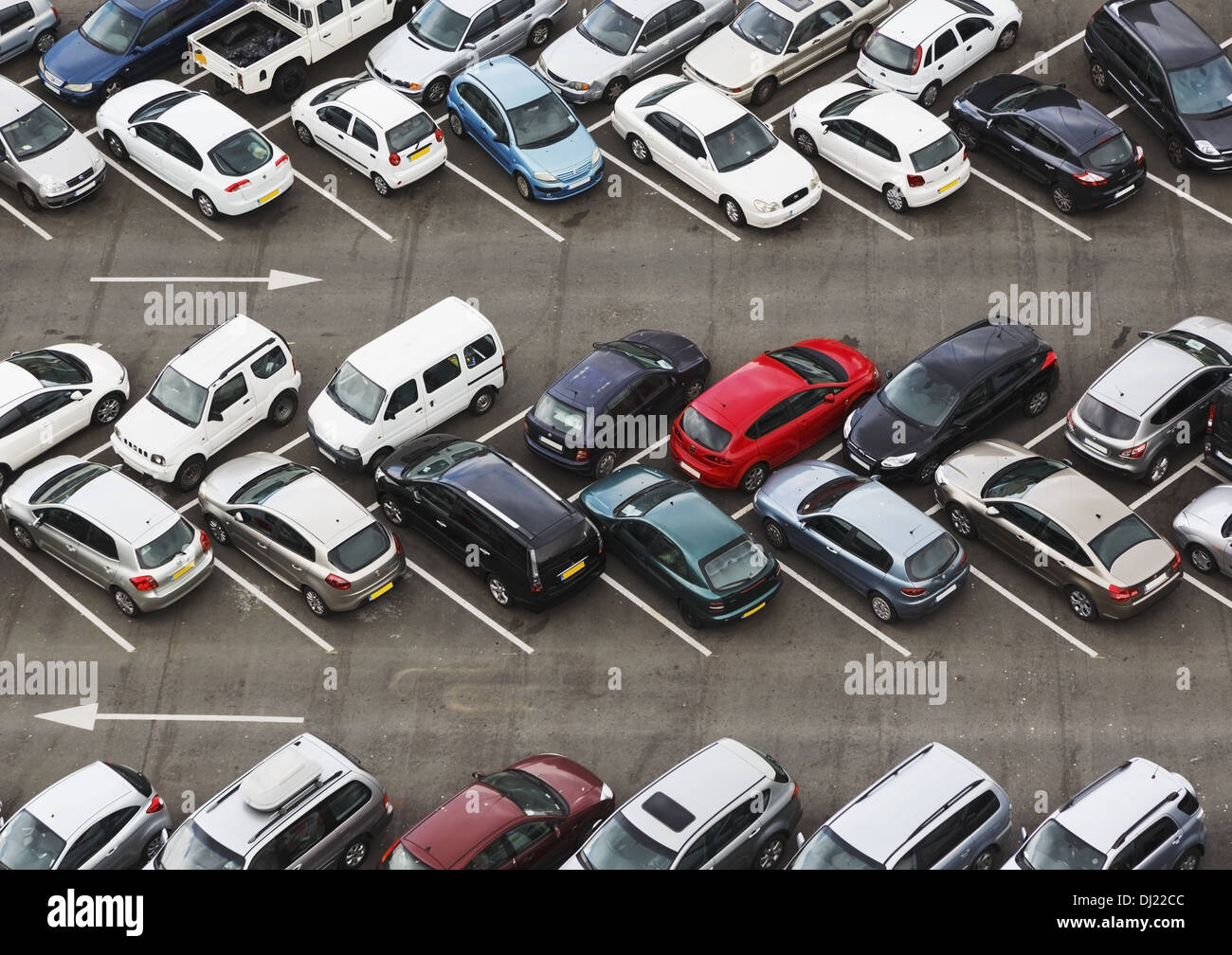 Parken in einem fischgrätenmuster -Fotos und -Bildmaterial in hoher ...