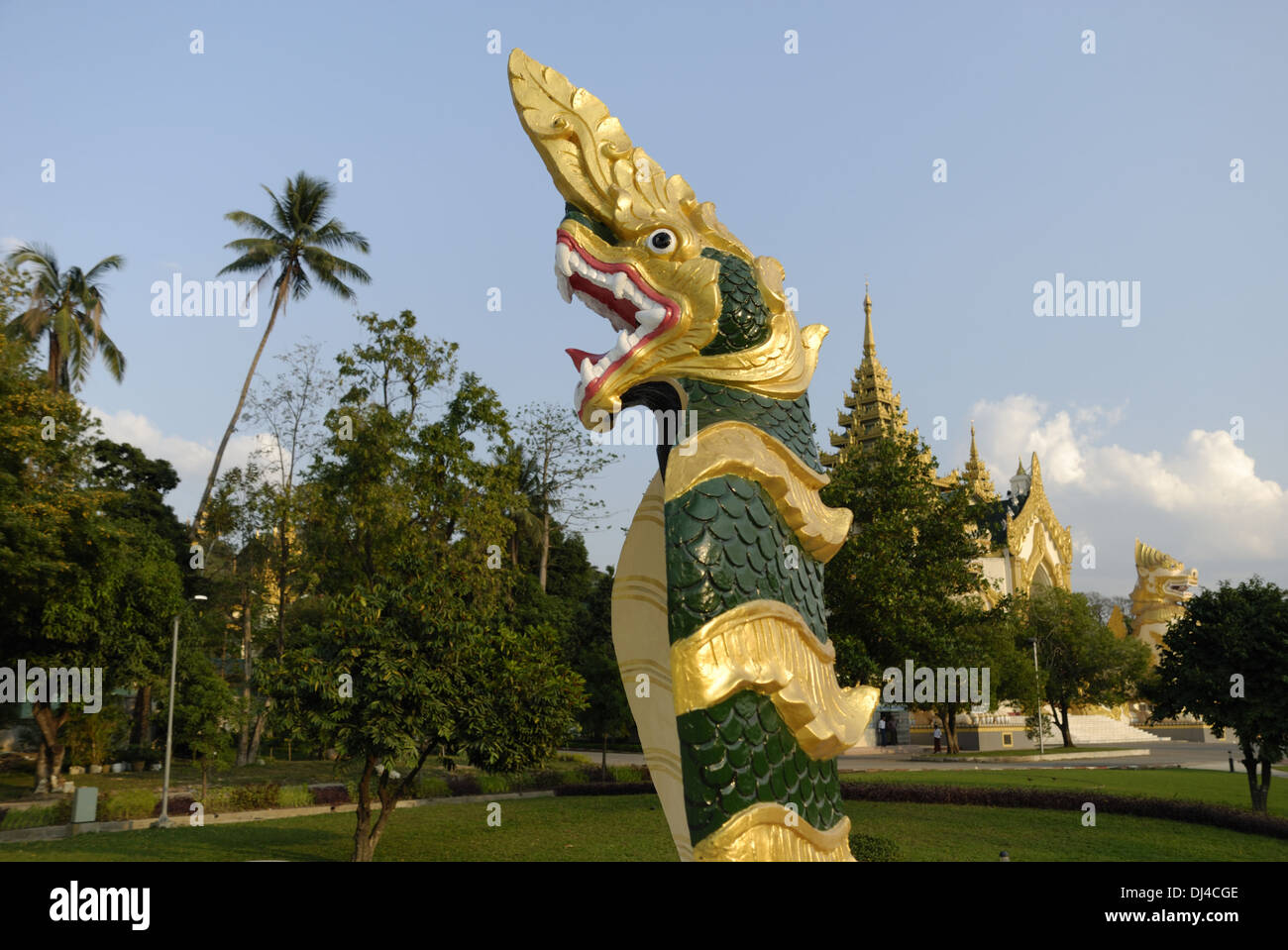 Naga figur -Fotos und -Bildmaterial in hoher Auflösung – Alamy