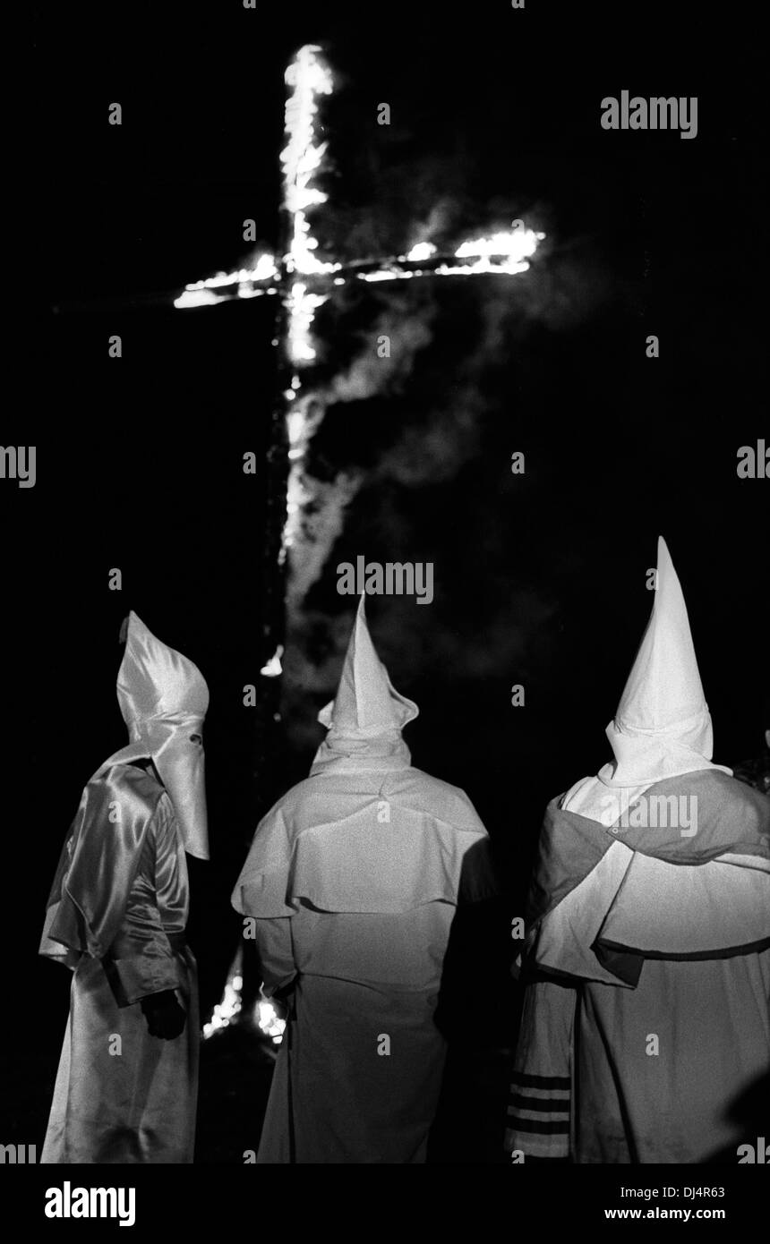Ku klux klan cross -Fotos und -Bildmaterial in hoher Auflösung – Alamy