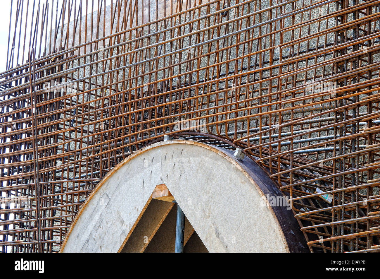 Moderner baustahl -Fotos und -Bildmaterial in hoher Auflösung – Alamy