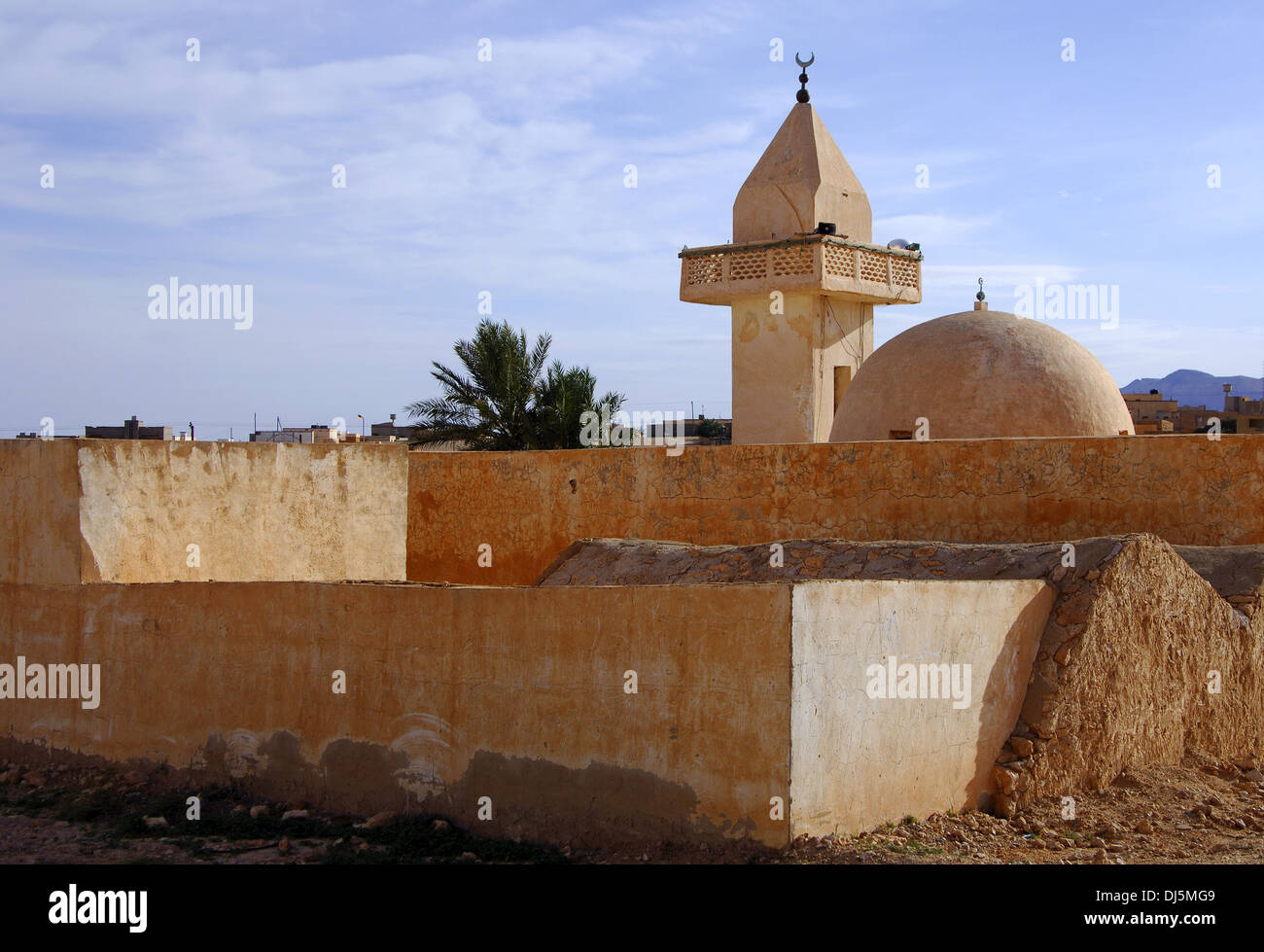 Einfache dorfmoschee -Fotos und -Bildmaterial in hoher Auflösung – Alamy