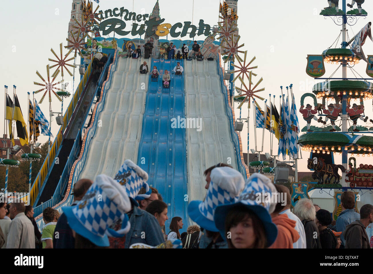 Munchner rutschn -Fotos und -Bildmaterial in hoher Auflösung – Alamy