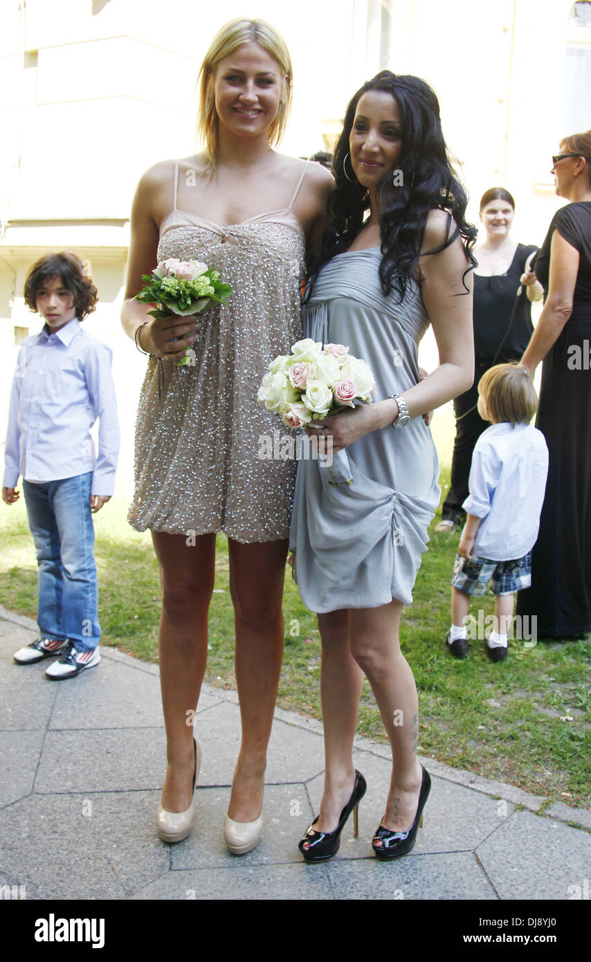 Anna Maria Lagerblom Schwester Lulu Lewe aka Sophia-Luisa Lewe und ... Anna Maria Lagerblom Schwester Lulu Lewe aka Sophia-Luisa Lewe und ...