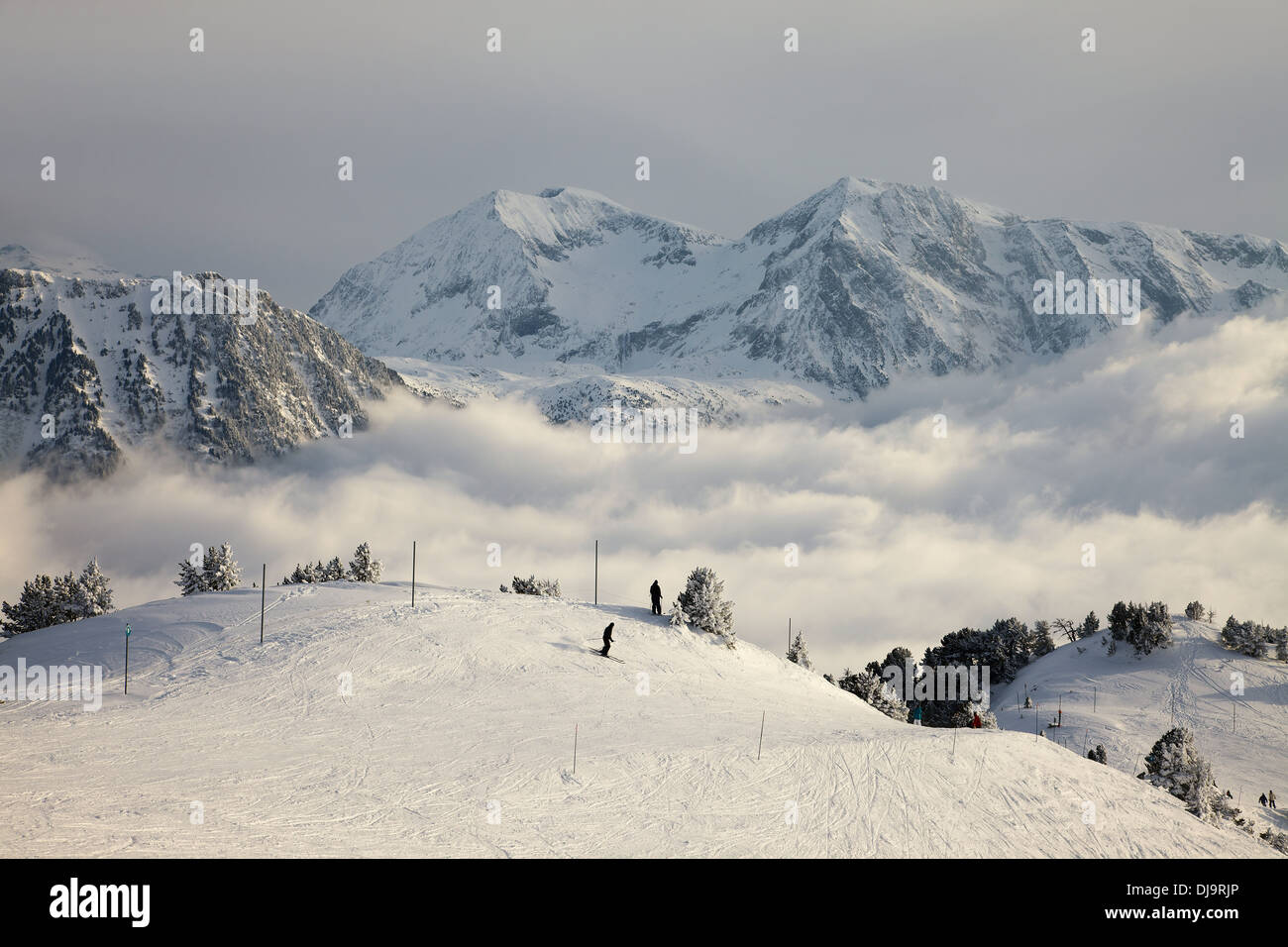 Skiing piste -Fotos und -Bildmaterial in hoher Auflösung – Alamy