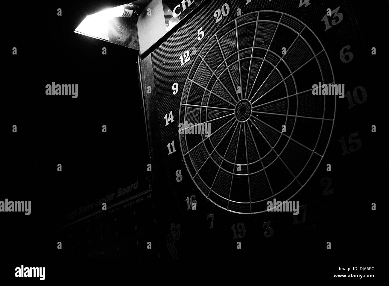 Dart tauchgang -Fotos und -Bildmaterial in hoher Auflösung – Alamy