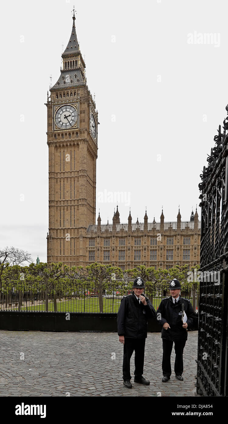 London Bobbies Stockfotos und -bilder Kaufen - Alamy