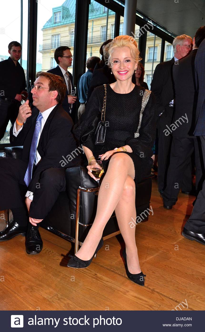 Sandra Navidi Stockfotos & Sandra Navidi Bilder - Alamy