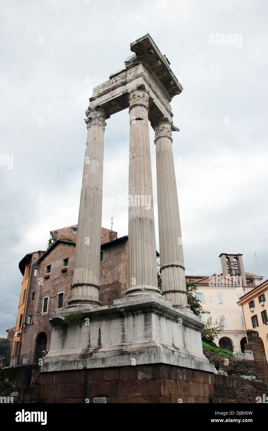 Der Tempel des Apollo Sosianus ist ein römischer Tempel gewidmet Apollo ...