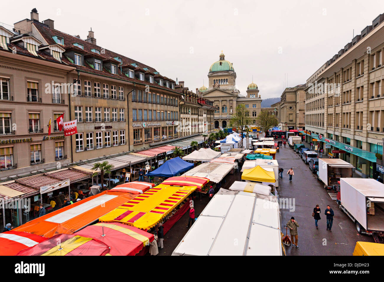 Market parliament building bern -Fotos und -Bildmaterial in hoher ...