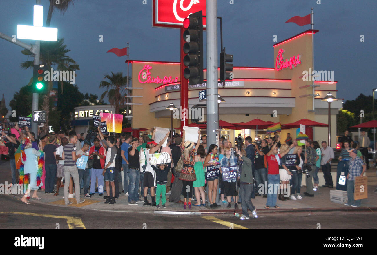 Jessica sugar kiper survivor -Fotos und -Bildmaterial in hoher ...