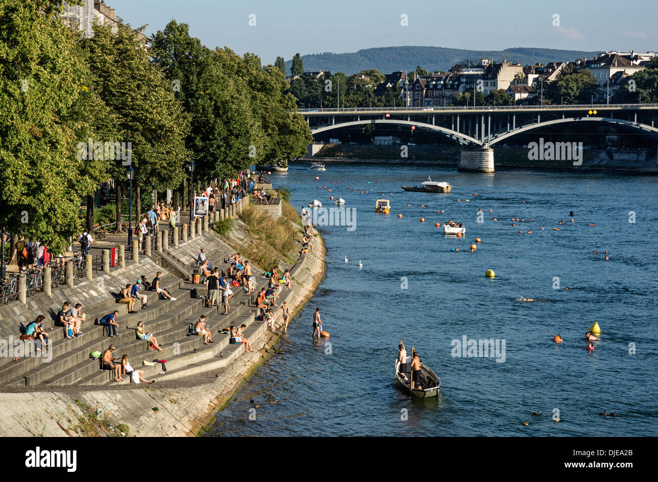 Rhein im Sommer, Basel, Schweiz Stockfotografie - Alamy