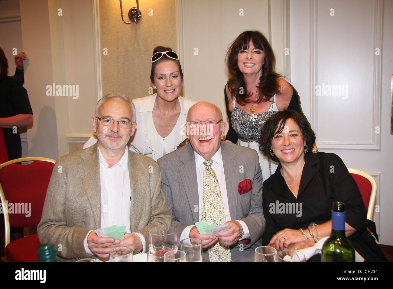 David Renwick Lothringen Chase Richard Wilson Vicki Michelle und ...