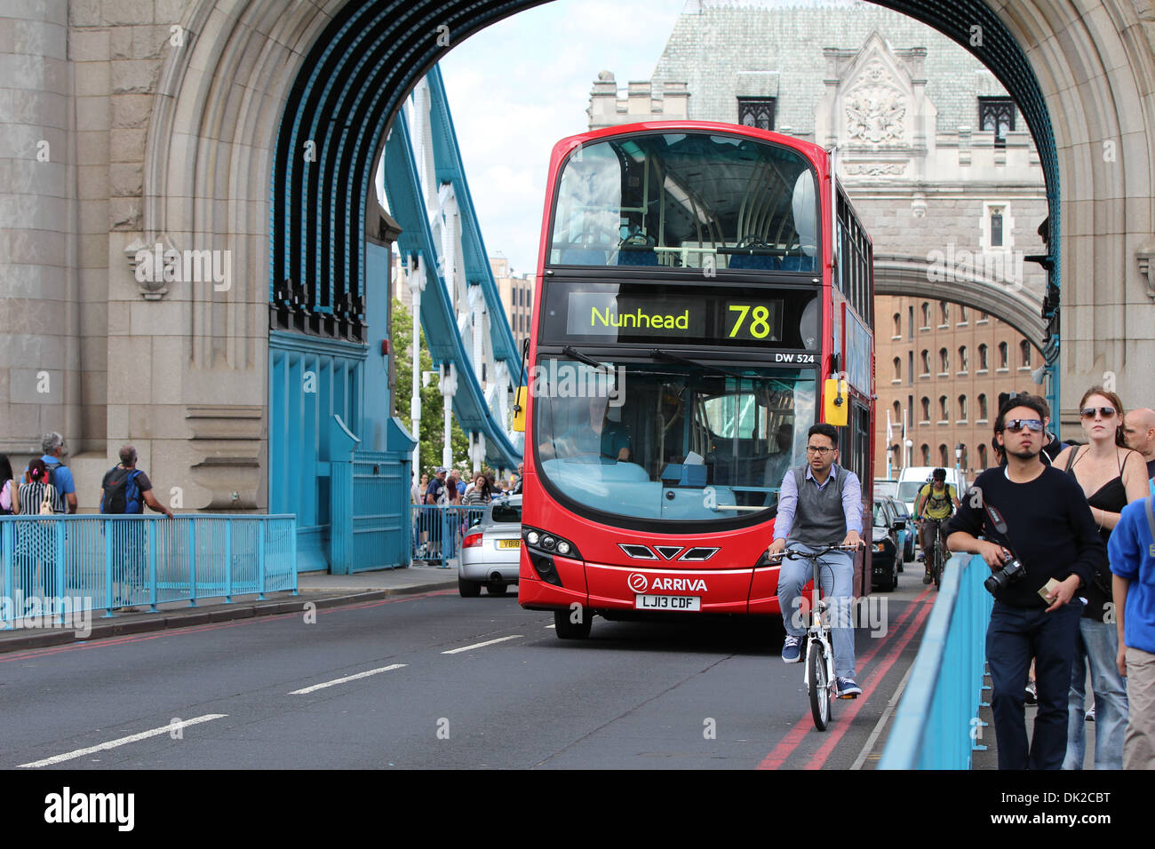 78 bus -Fotos und -Bildmaterial in hoher Auflösung – Alamy