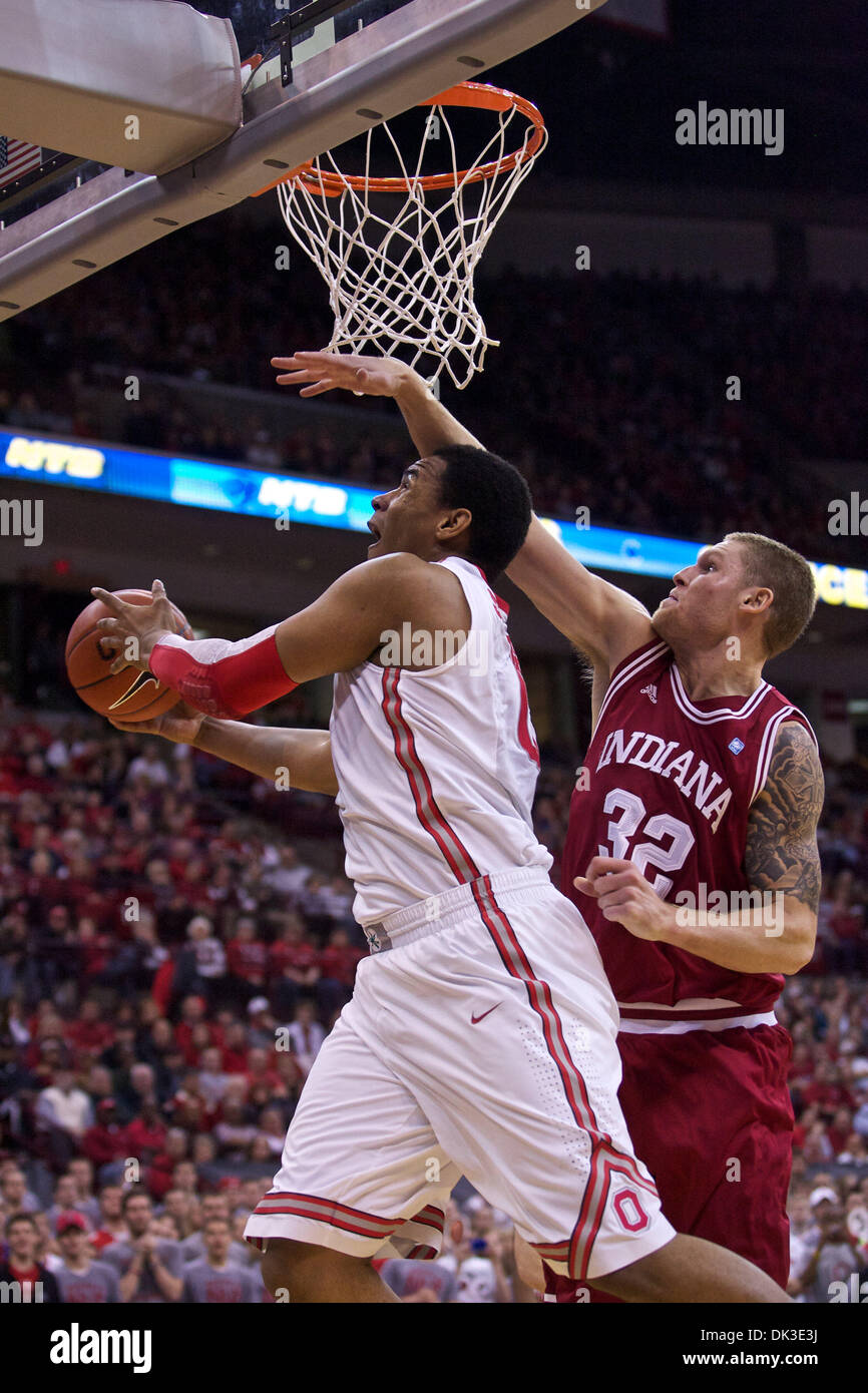 27. Februar 2011 - Columbus, Ohio, USA - Ohio State Buckeyes nach vorne ...