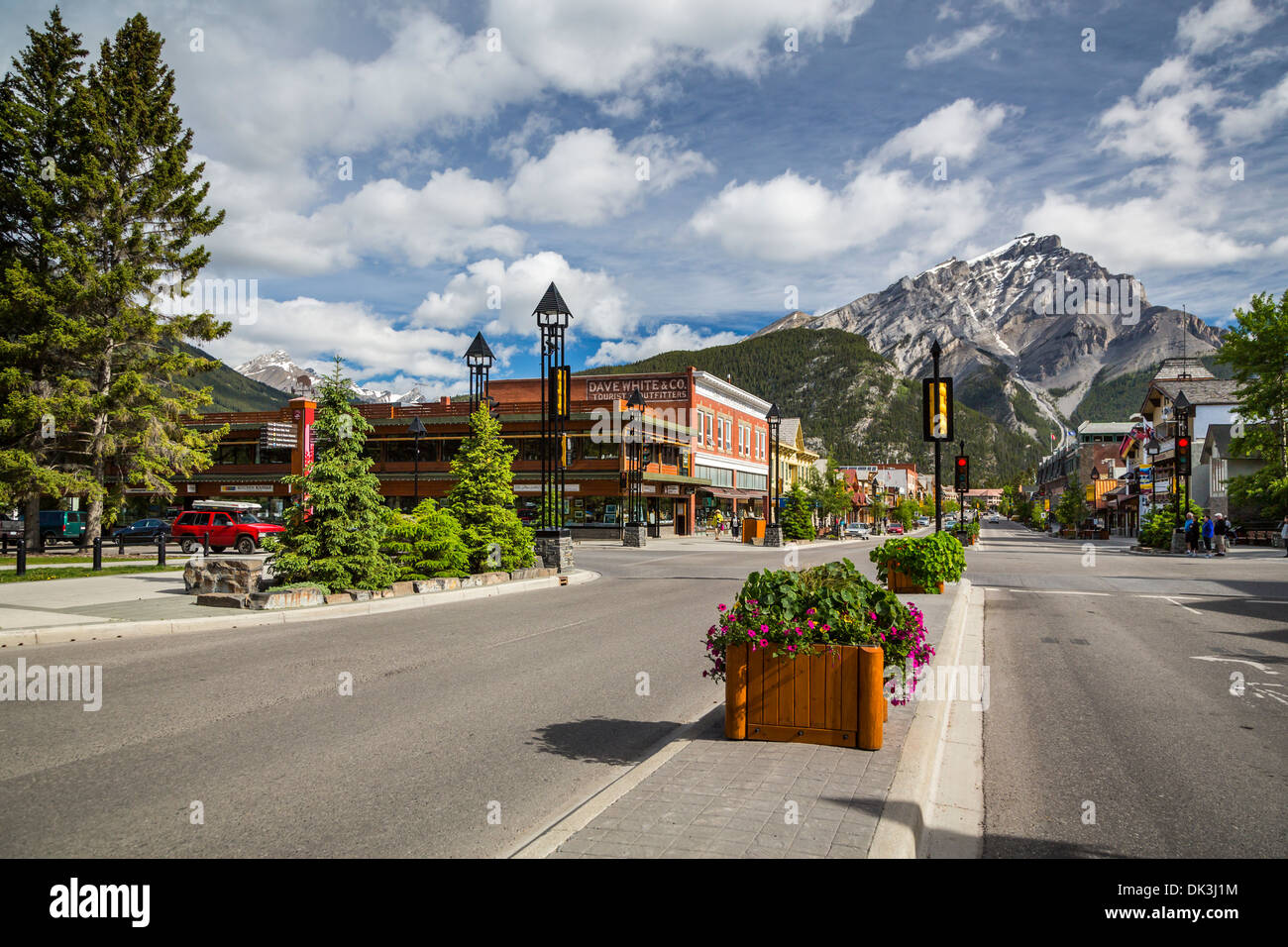 Banff town cascade mountain banff -Fotos und -Bildmaterial in hoher Auflösung – Alamy