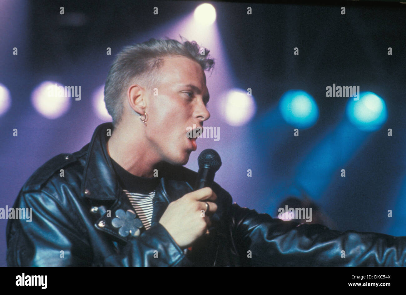 Bros 1988 -Fotos und -Bildmaterial in hoher Auflösung – Alamy