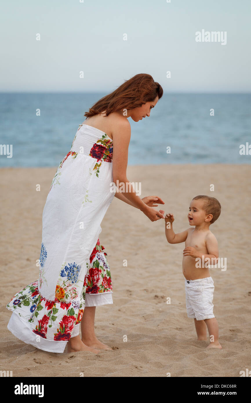 Sand castelldefels beach -Fotos und -Bildmaterial in hoher Auflösung ...