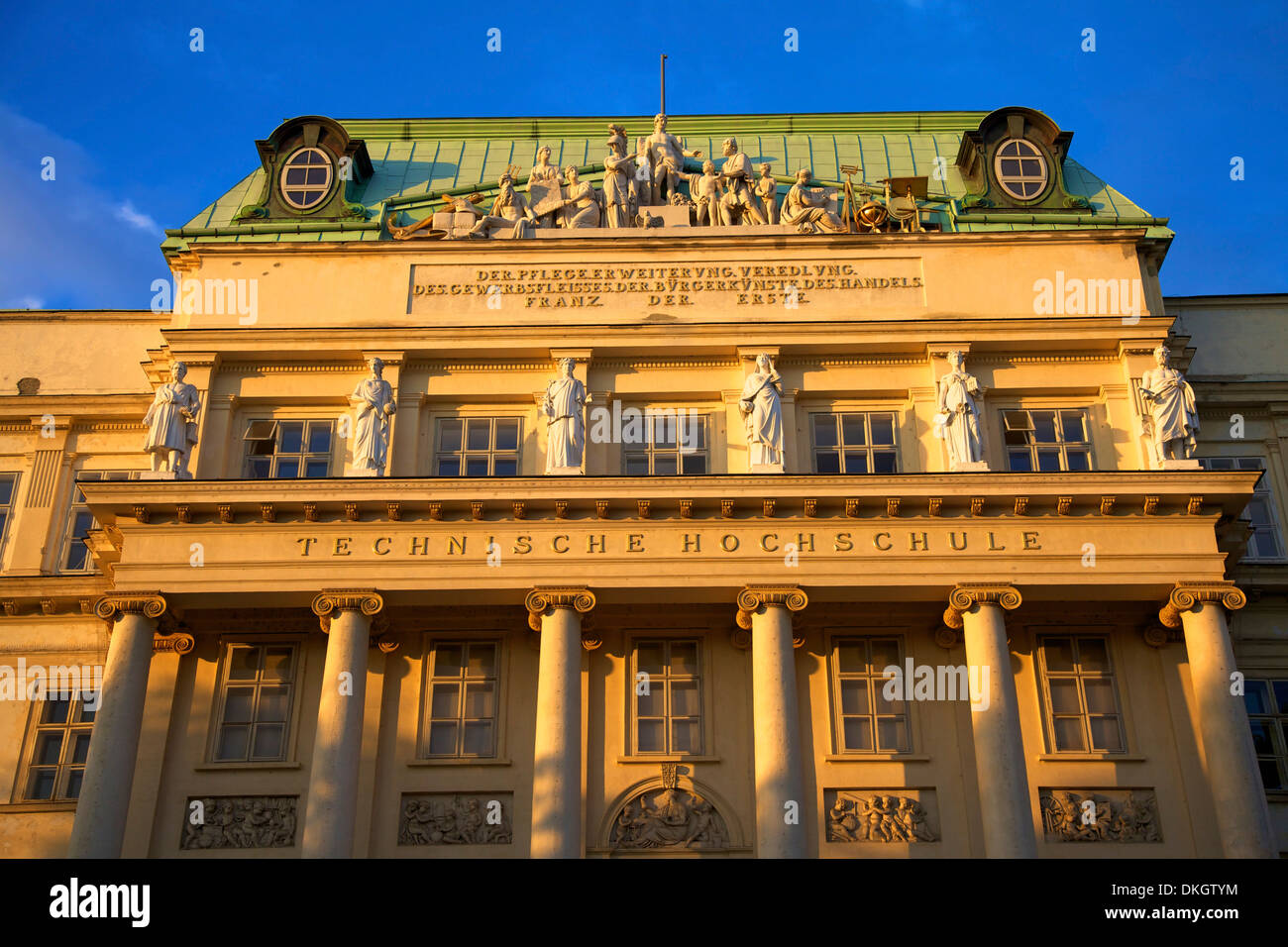 Technische Universität Wien Stockfotos und -bilder Kaufen - Alamy