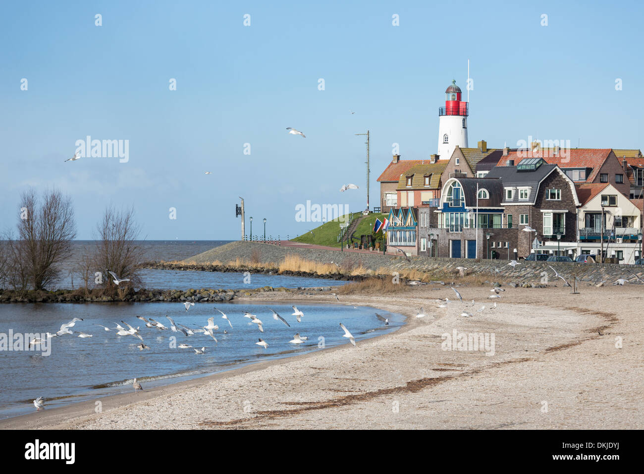 Lighthouse beach urk holland -Fotos und -Bildmaterial in hoher ...
