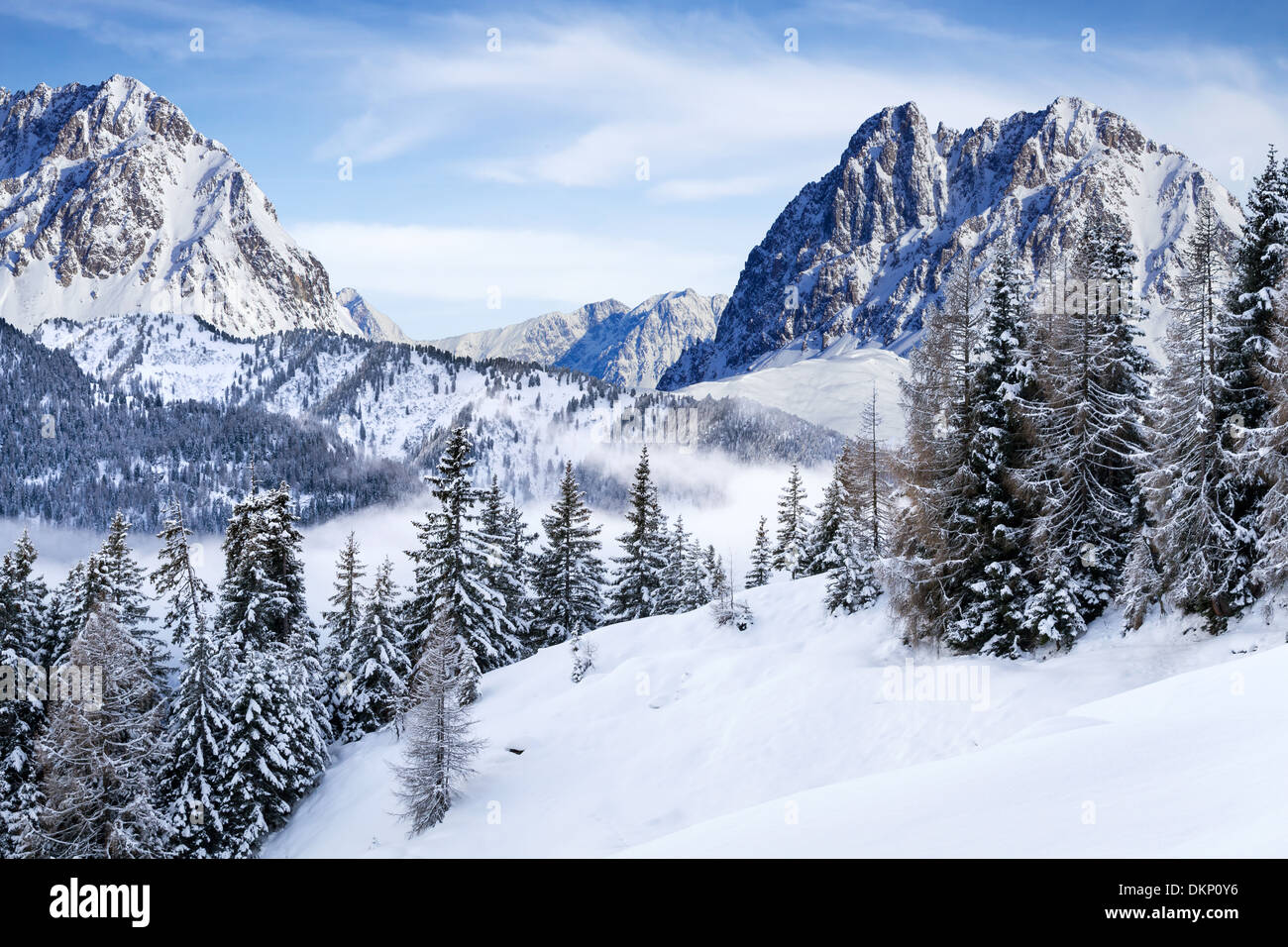 Winterlandschaft alpen -Fotos und -Bildmaterial in hoher Auflösung – Alamy