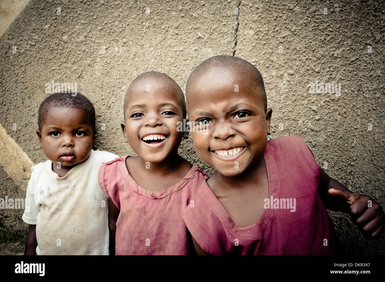 Armut In Afrikanischen Straßenkindern Stockfotos & Armut In ...
