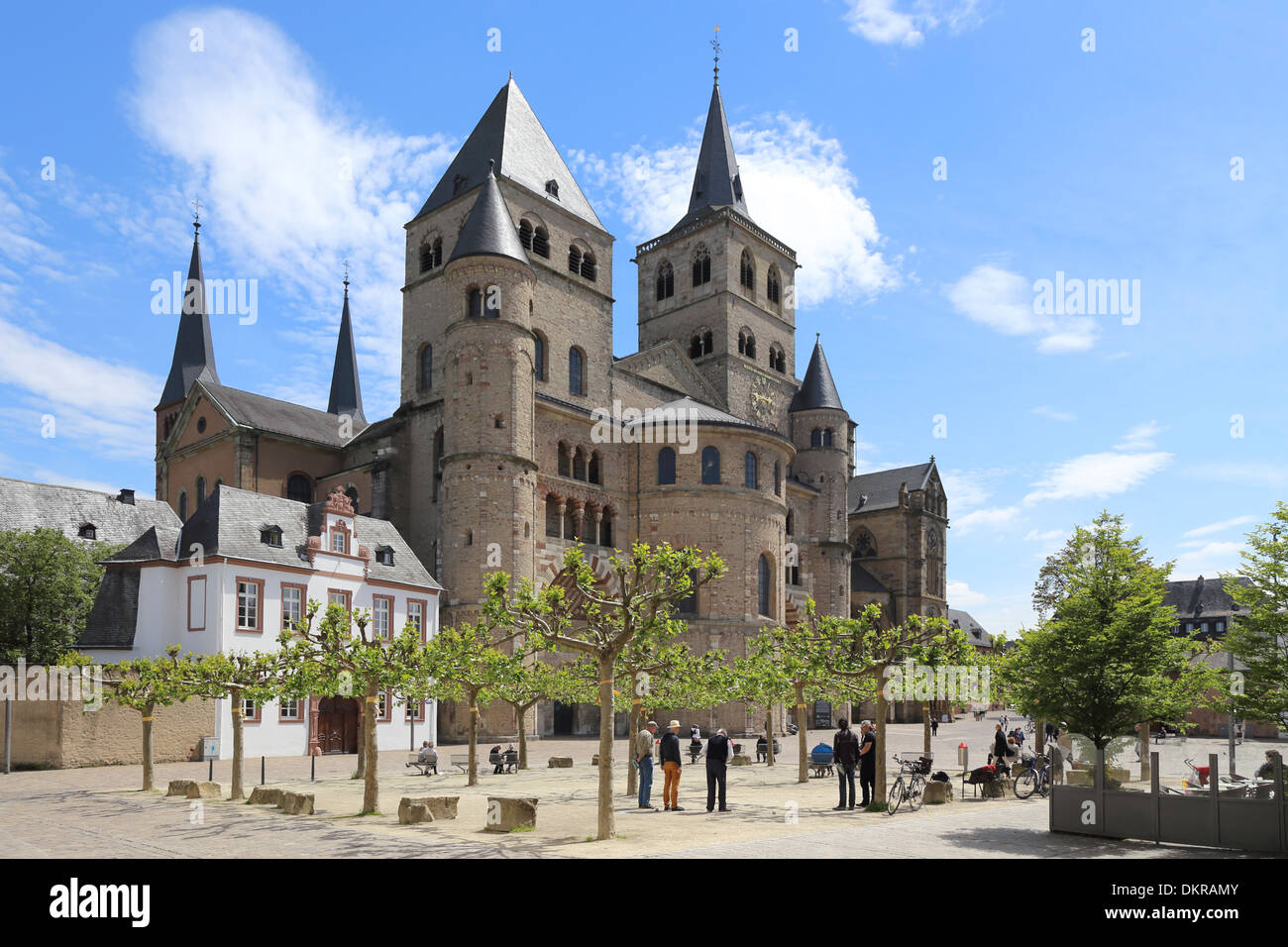 Domfreihof trier -Fotos und -Bildmaterial in hoher Auflösung – Alamy