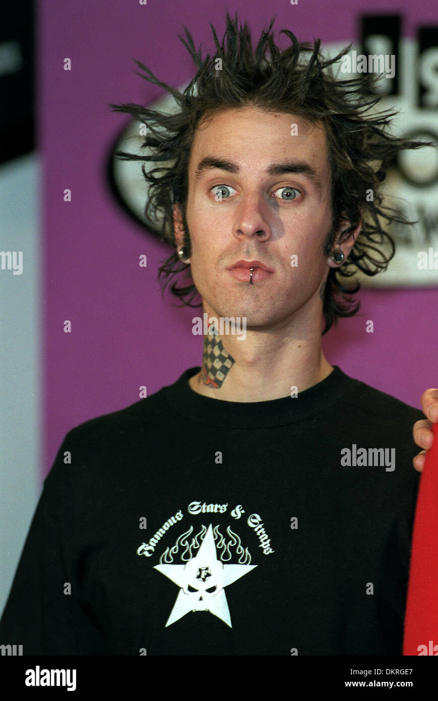 TRAVIS BARKER. SCHLAGZEUGER TRAVIS BARKER. SCHLAGZEUGER