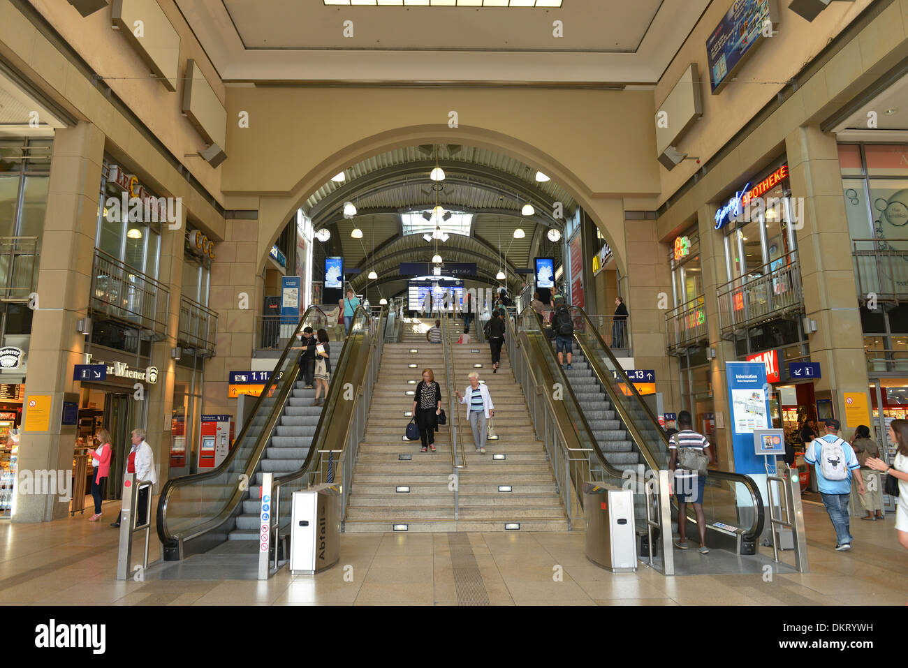 Hauptbahnhof, Mainz, Rheinland-Pfalz, Deutschland Stockfotografie - Alamy Hauptbahnhof, Mainz, Rheinland-Pfalz, Deutschland Stockfotografie - Alamy