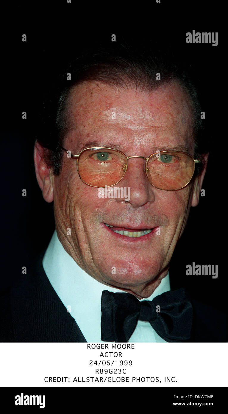 Roger moore actor -Fotos und -Bildmaterial in hoher Auflösung – Alamy