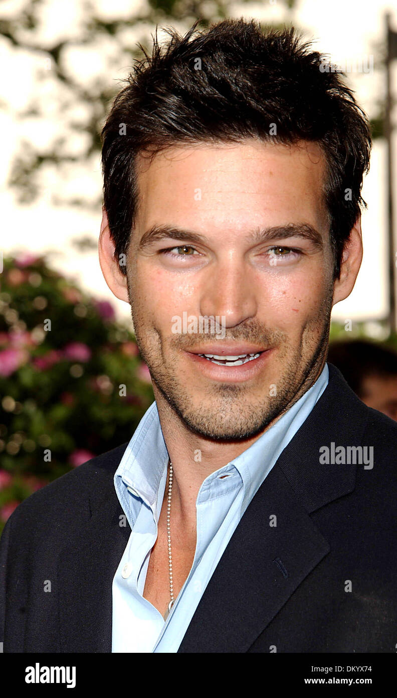 Eddie cibrian 2001 -Fotos und -Bildmaterial in hoher Auflösung – Alamy