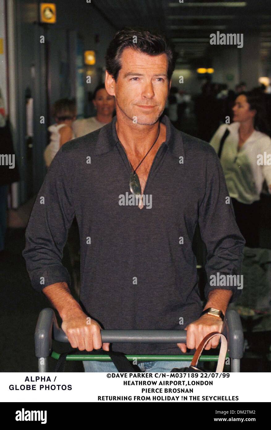 Sean Brosnan Stockfotos und -bilder Kaufen - Alamy