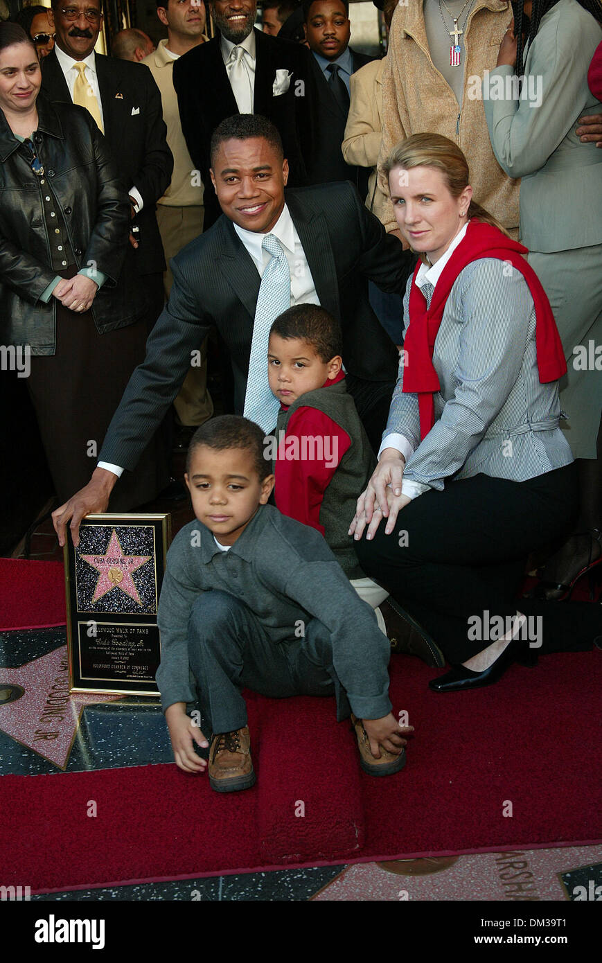 17. Januar 2002 - CUBA GOODING Jr... MIT HOLLYWOOD WALK OF FAME STAR ...