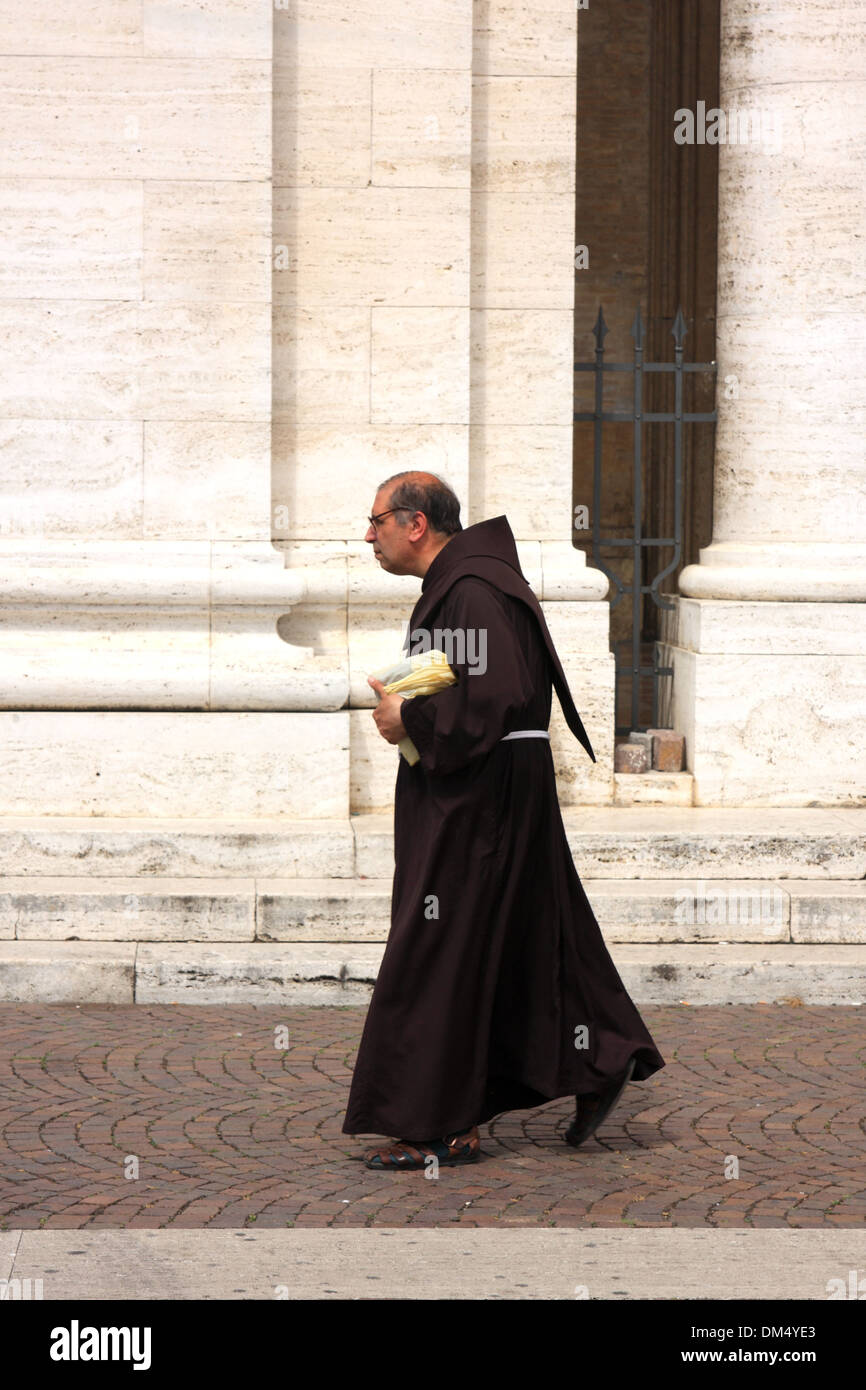 Assisi monk -Fotos und -Bildmaterial in hoher Auflösung – Alamy