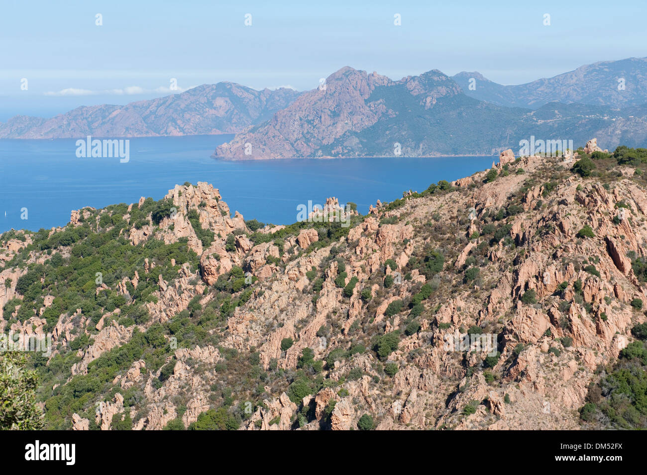 Le roches rouges -Fotos und -Bildmaterial in hoher Auflösung – Alamy