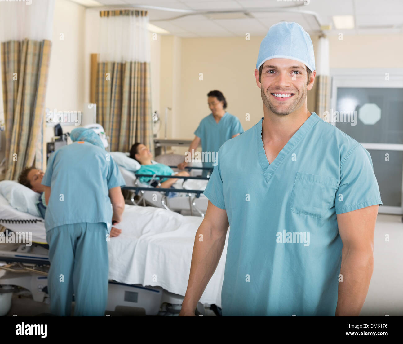 Hospital post operative recovery room -Fotos und -Bildmaterial in hoher ...