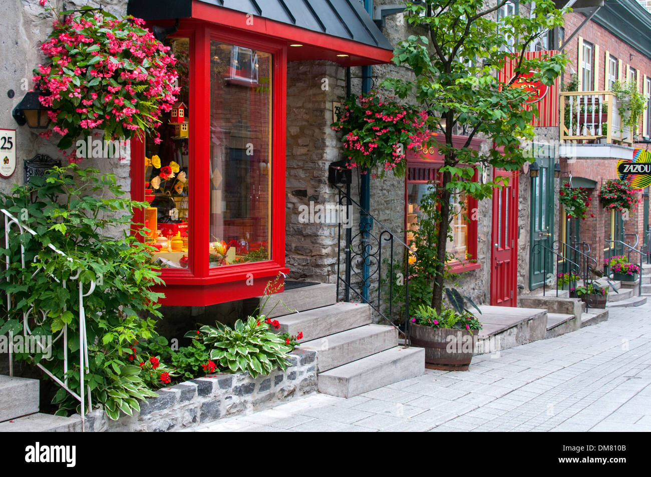 Quebec storefront -Fotos und -Bildmaterial in hoher Auflösung – Alamy