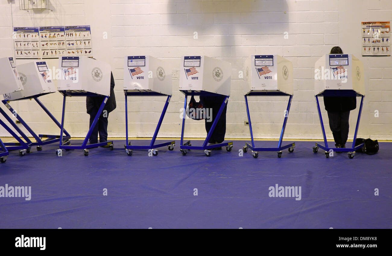Voting machines -Fotos und -Bildmaterial in hoher Auflösung – Alamy