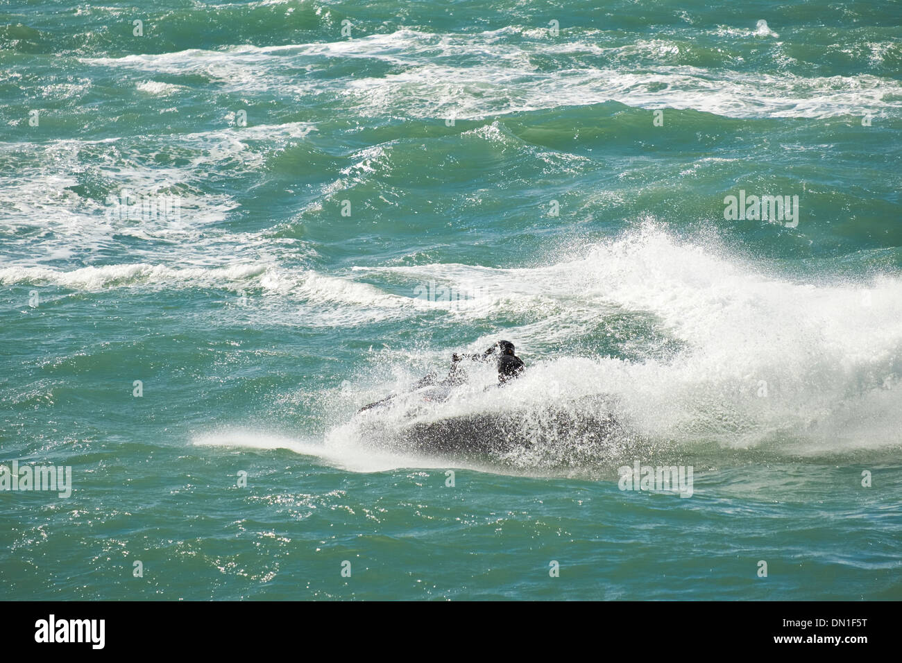 Jetski brighton strand -Fotos und -Bildmaterial in hoher Auflösung – Alamy