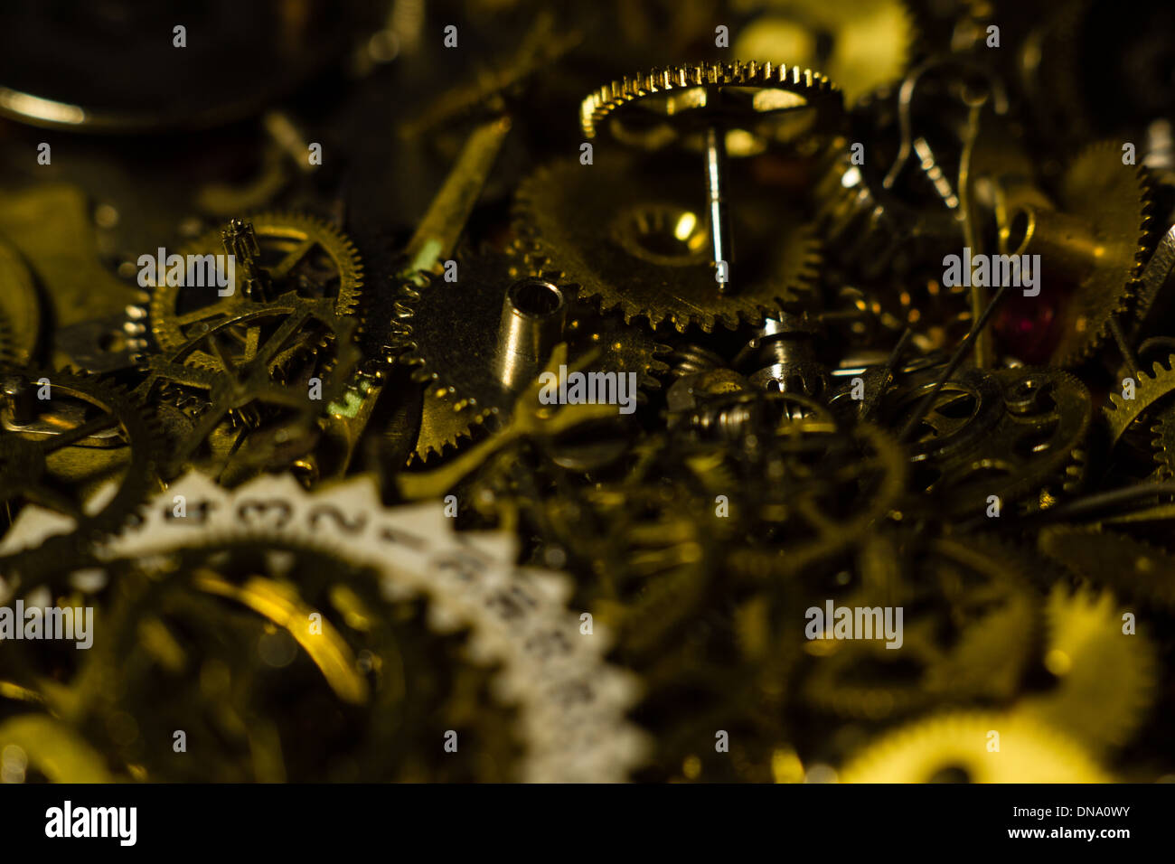 Uhrwerk Uhr Teile Stockfotos und -bilder Kaufen - Alamy