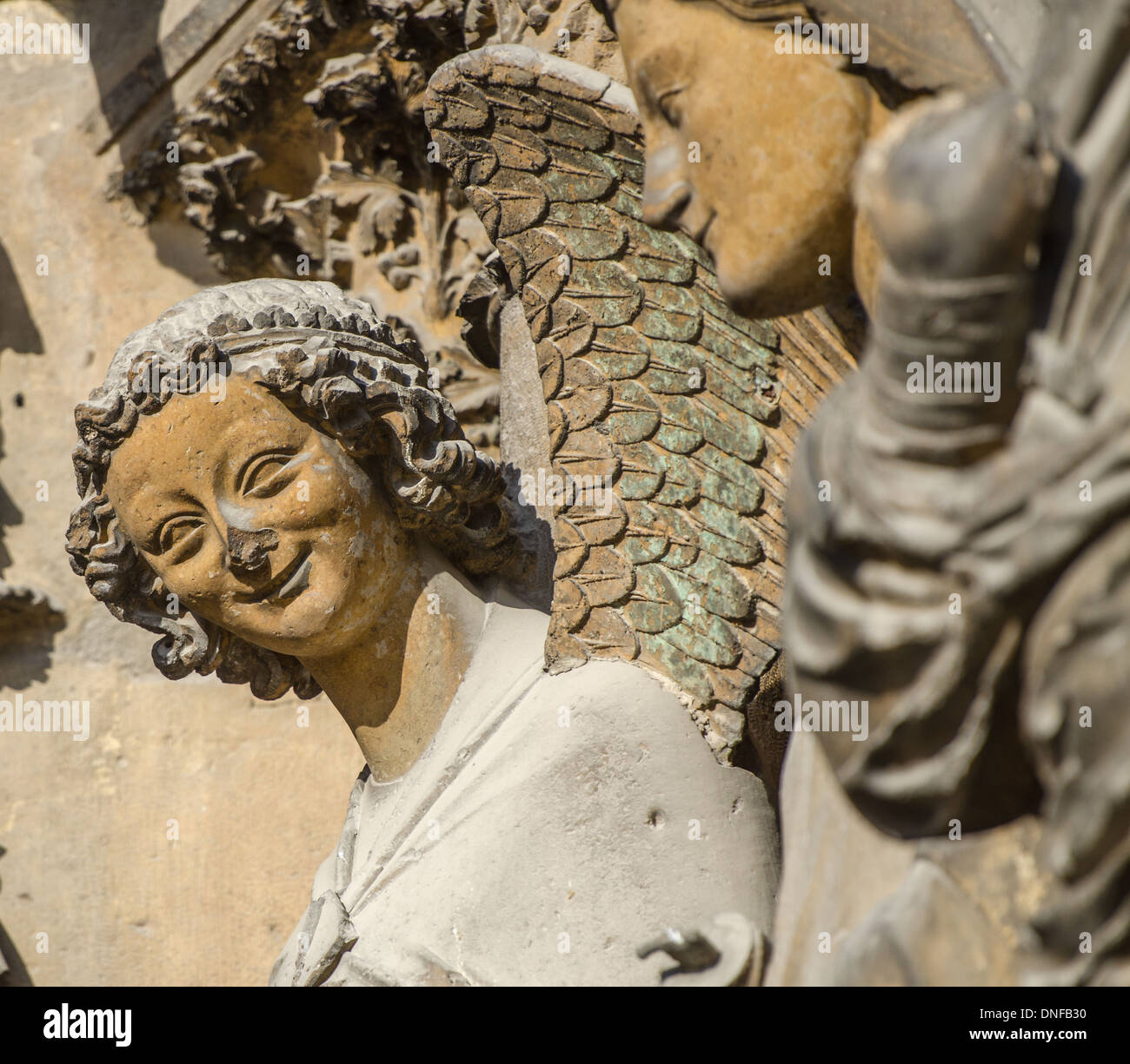 France reims cathedral angel -Fotos und -Bildmaterial in hoher ...